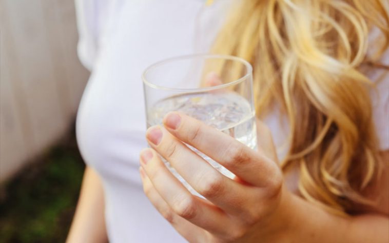 Signs You Need to Drink Less Water, according to doctors – yoRecipes