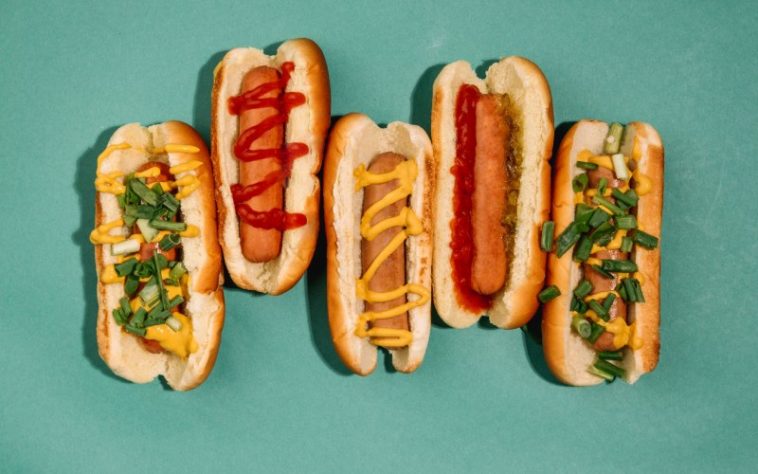 4 Consequences of Eating Hot Dogs Daily for a Week – yoRecipes